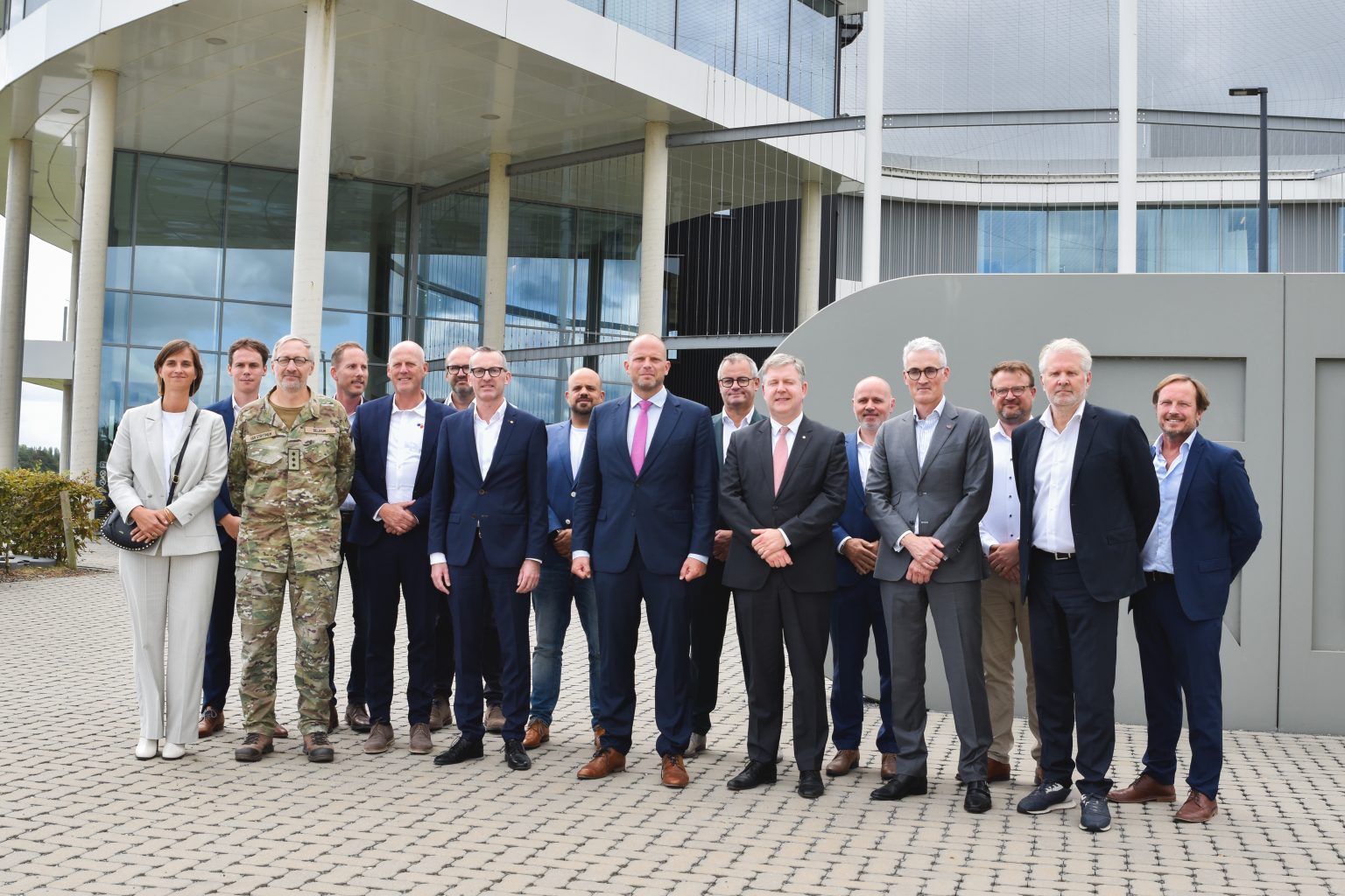 Minister Francken visits the new Citymesh Remote Operations Center at ...